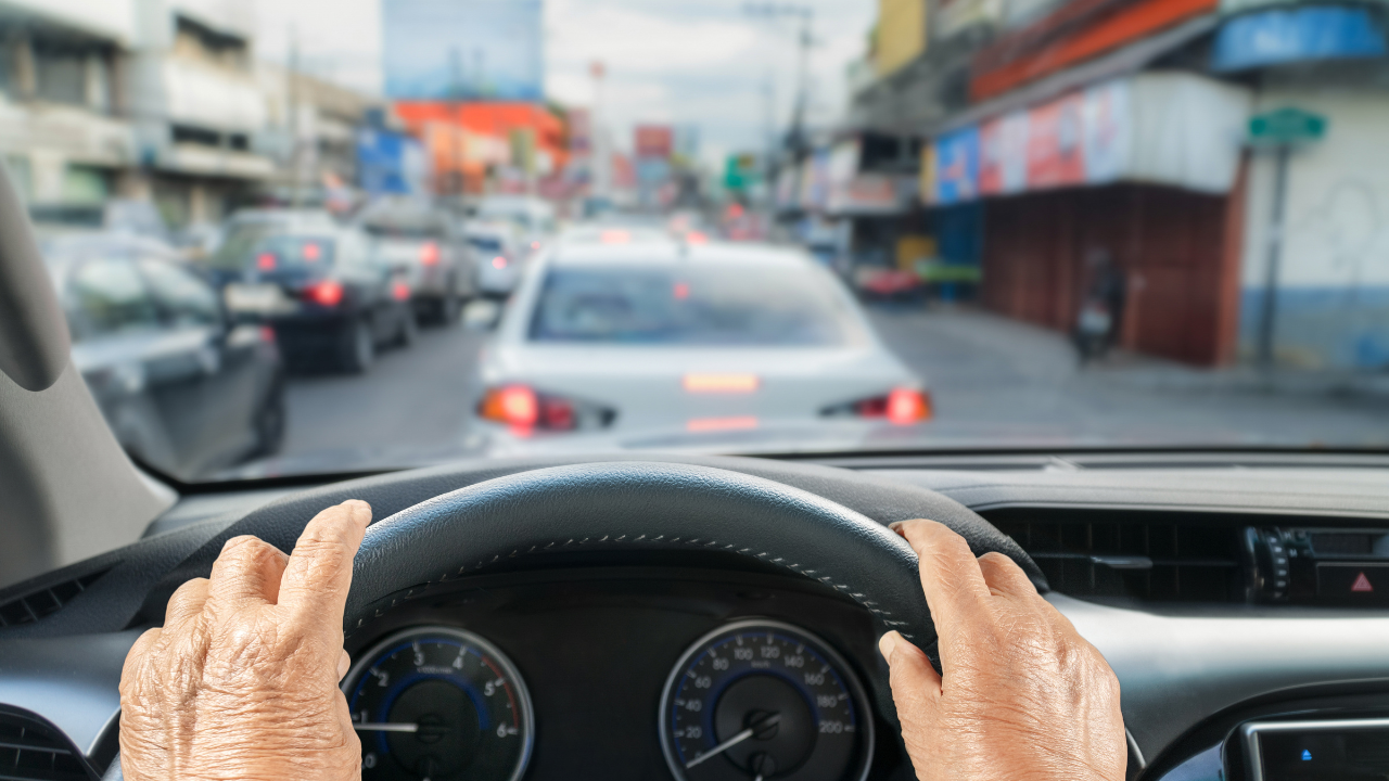 When Should Seniors Stop Driving? Signs to Watch For